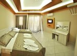 Flora Palm Resort (Muğla, Fethiye, Ölüdeniz Mah., 186. Sok., 12), otel  Fethiye'den
