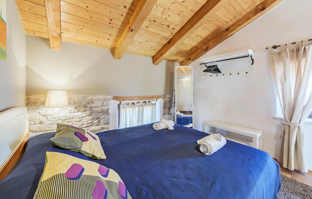 Otel Nice Home in Novigrad With Wifi and 1 Bedrooms, Dünya, foto