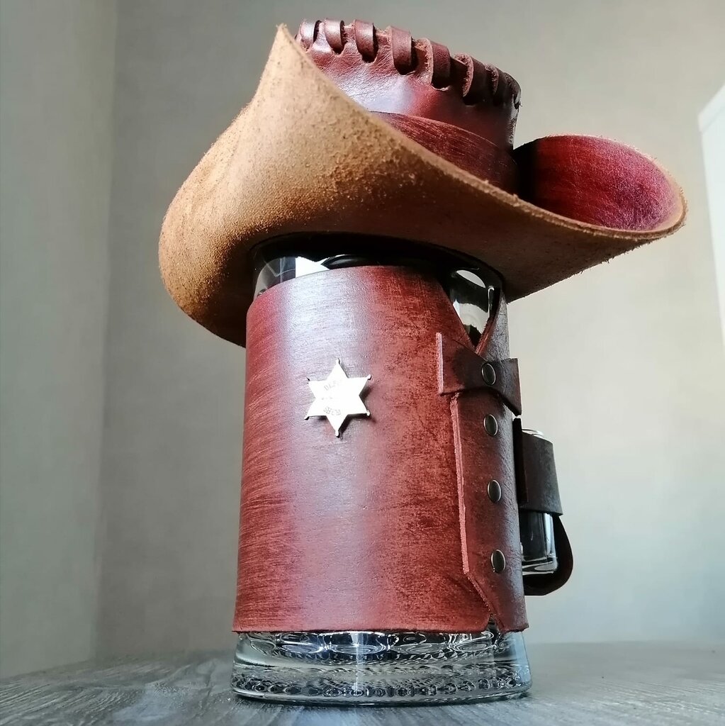 Hediyelik eşya mağazaları Tvyordy znak, Tiumen, foto