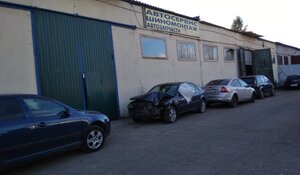 Boks № 5 (Promyshlennaya ulitsa No:5, posyolok Sosnovo), otomobil servisi  Saint‑Petersburg ve Leningradskaya oblastından