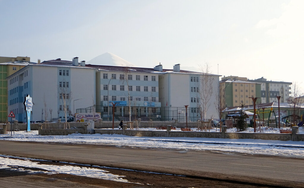 Ortaokul Toplu Konut Ortaokulu, Erzurum, foto