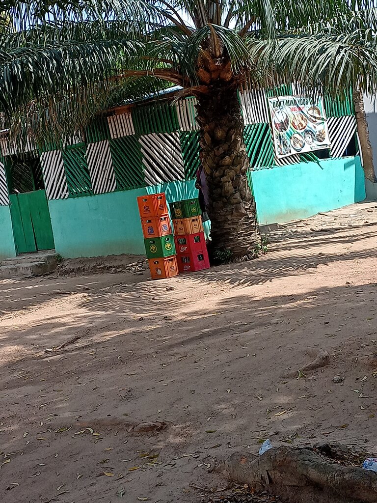 Kafe Don't Mind Your Wife, Dünya, foto