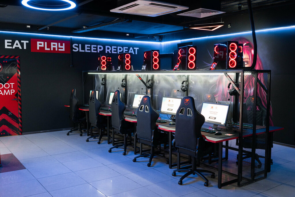 Bilgisayar kulübü CyberX, Moskova, foto