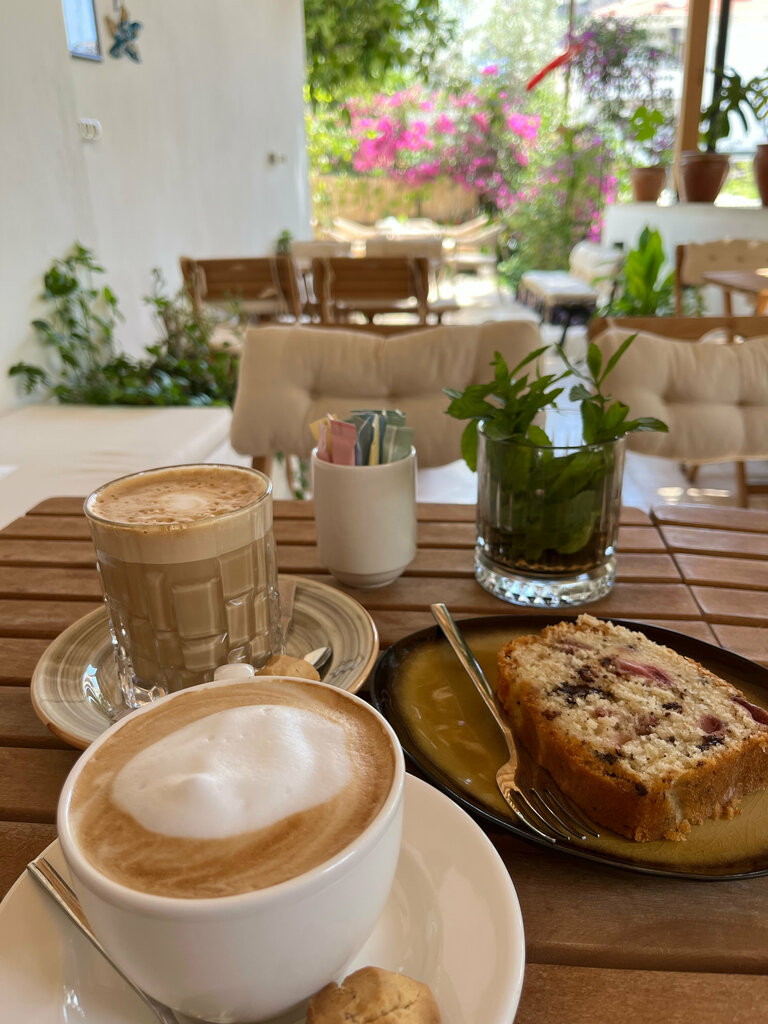 Kahve dükkanları Spoko Coffee & Cake & Sandwich, Kaş, foto