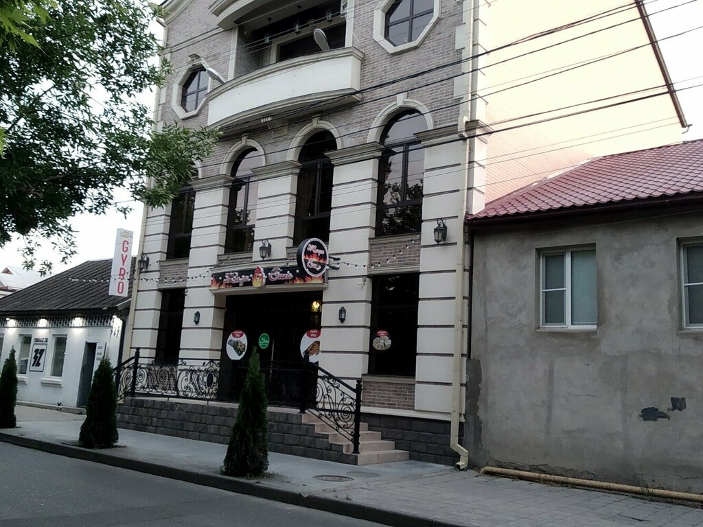 Kafe Жарь Ешь, Makhachkala, foto
