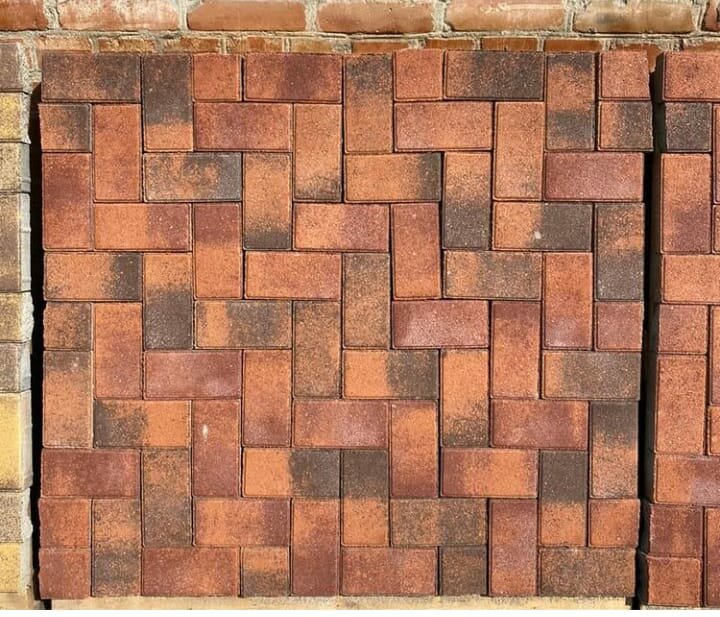 Kaldırım taşları Пресс-Мастер, Ust‑Dgeguta, foto