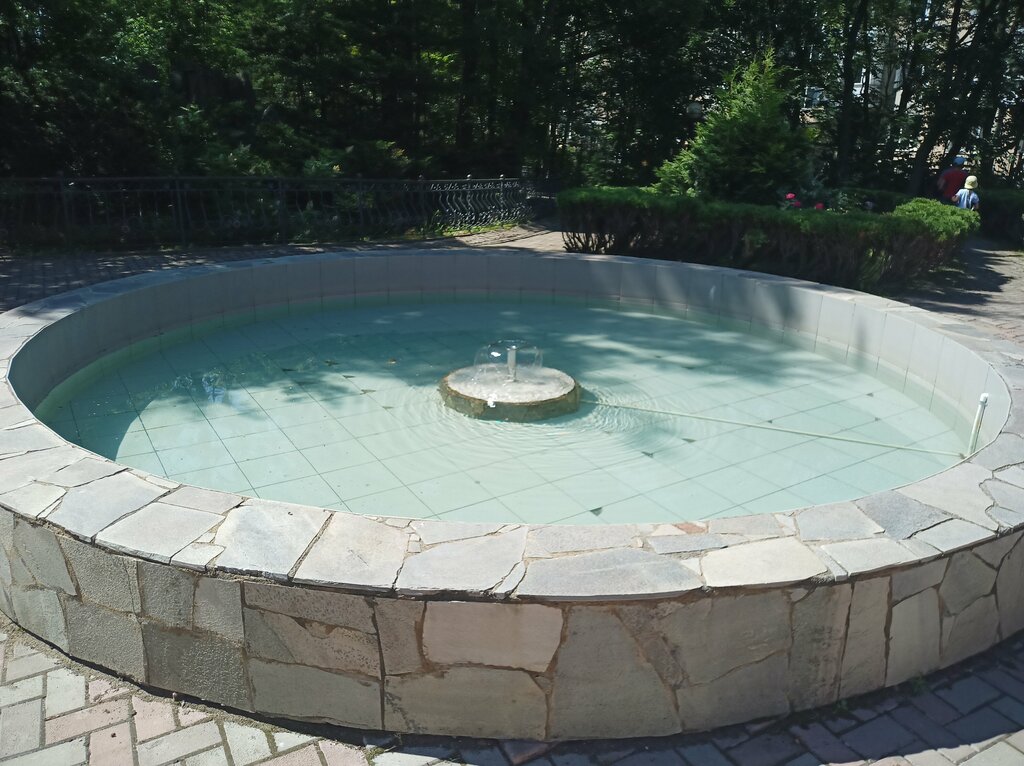 Çeşme Fountain, Sakhalinsk, foto