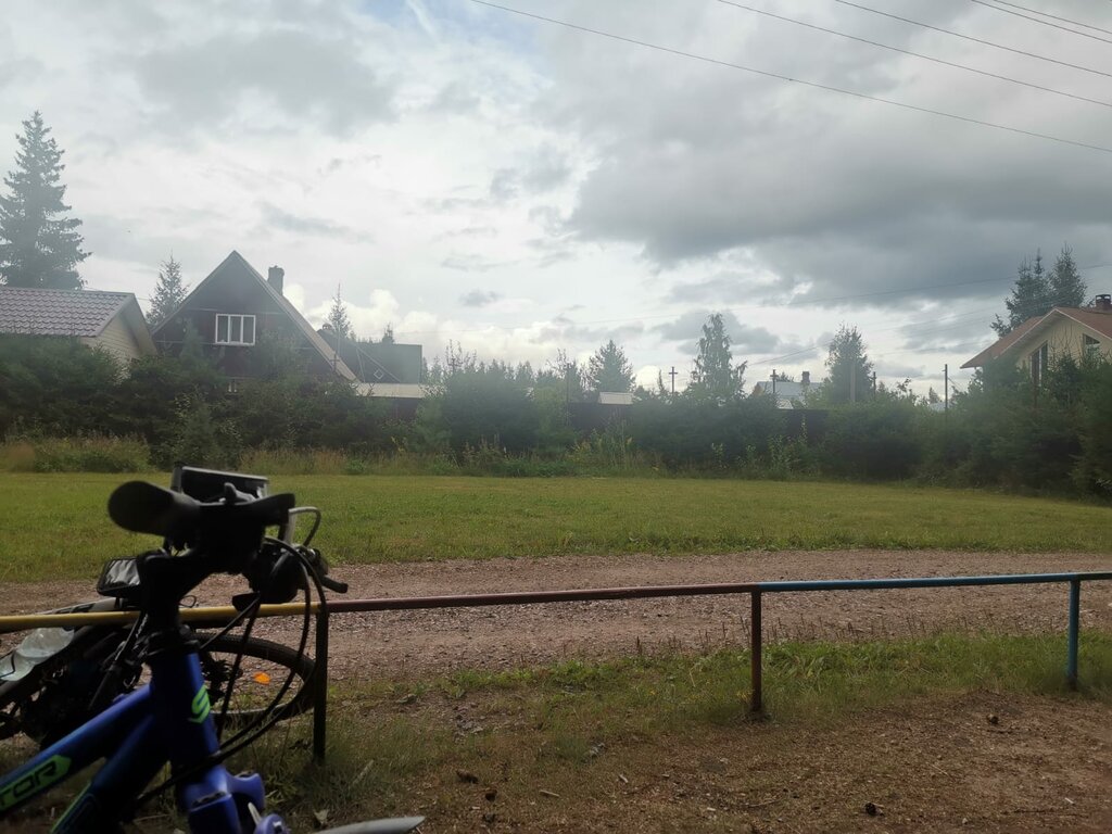Spor alanı Футбольное поле Полесье, Saint‑Petersburg ve Leningradskaya oblastı, foto