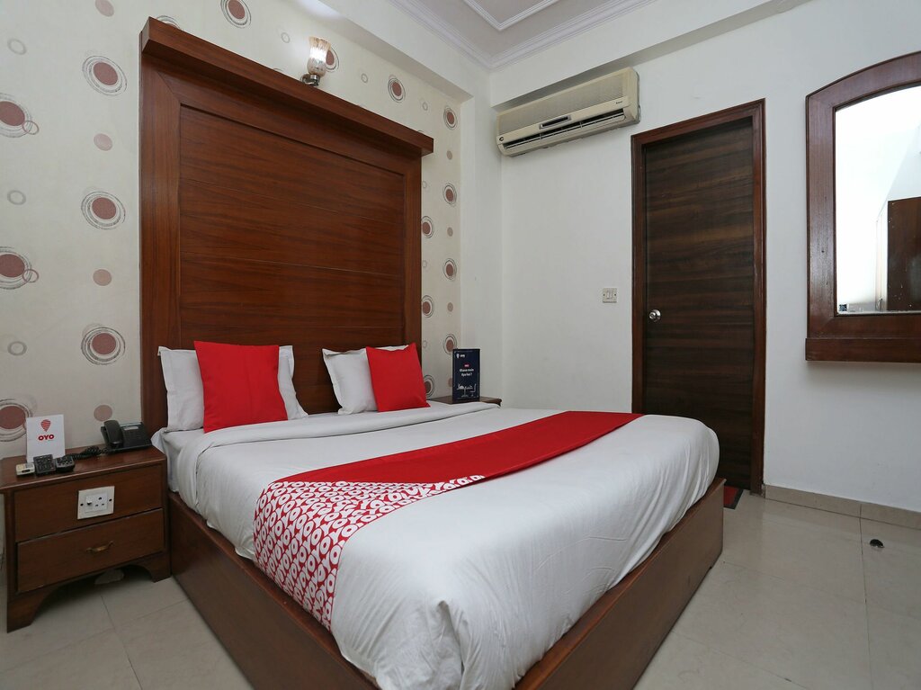 Otel Oyo 14710 Hotel Pallvi Palace, Delhi, foto