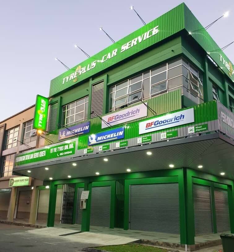 Jant ve lastikçiler Tyreplus - Fei Yue Sdn Bhd, Sarawak, foto