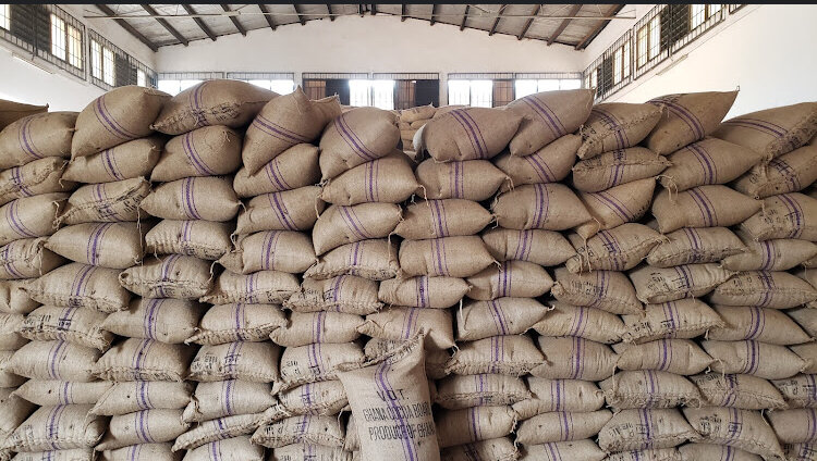 Depo hizmetleri Cocobod Warehouse, Kumasi, foto