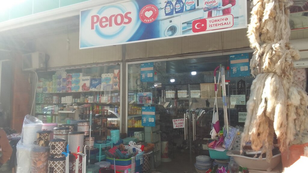 Kozmetik ve parfümeri mağazaları Peros, Bakü, foto