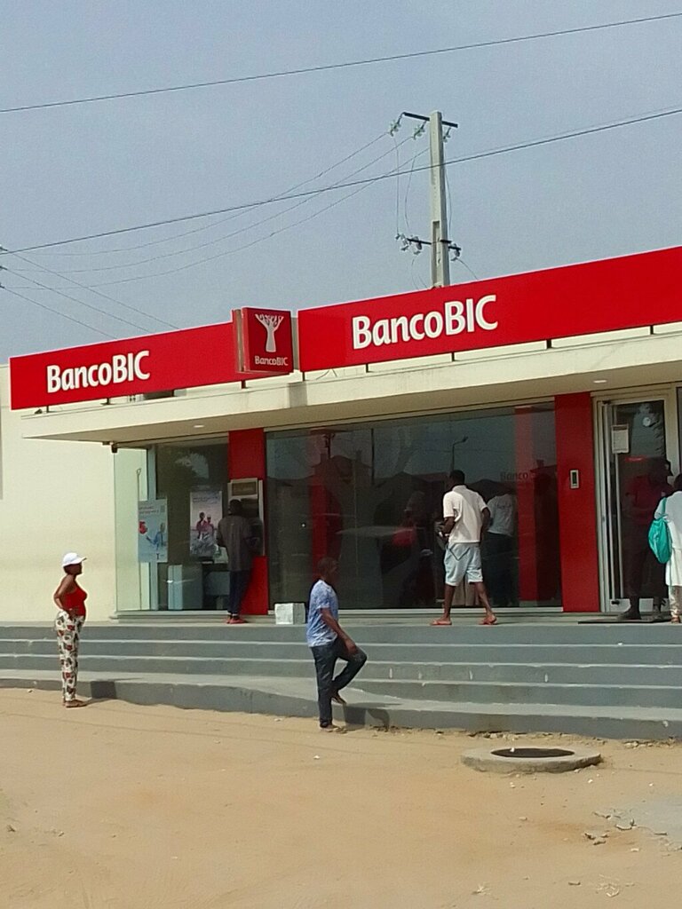 Banka Banco Bic, Loanda, foto