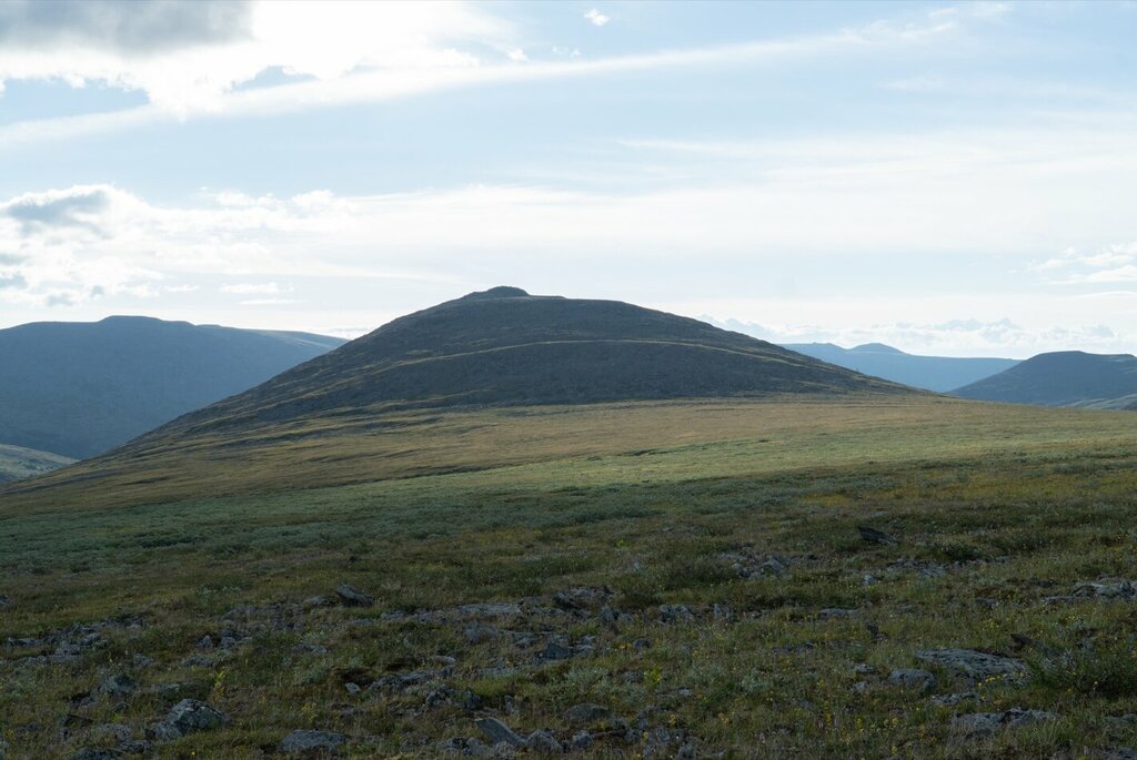Turistik yerler Пирамида Народо-Итьинского кряжа, Hantı‑Mansi Özerk Okrugu, foto