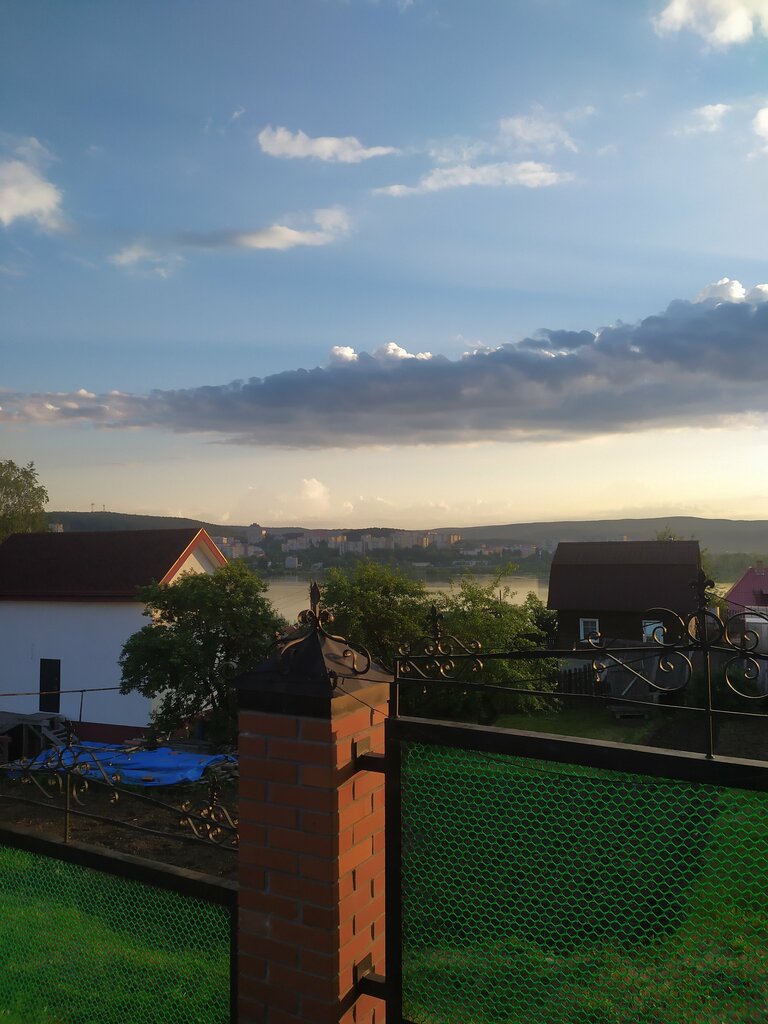 Dağ zirvesi Гора Минихова, Sverdlovskaya oblastı, foto