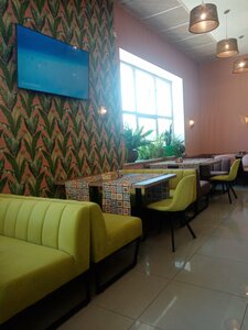 Круассан Гурман (Polyakovskoye shosse No:16Д, Taganrog), kafe  Taganrog'dan
