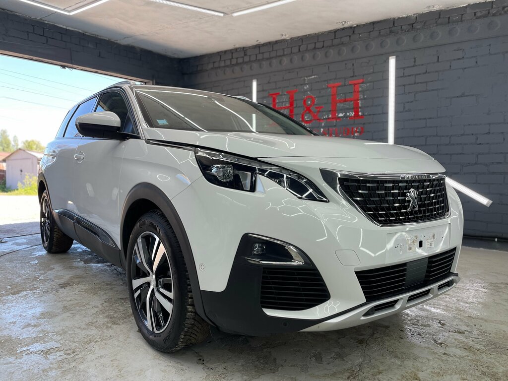 Otomobil satış galerileri H&h, Pskov, foto