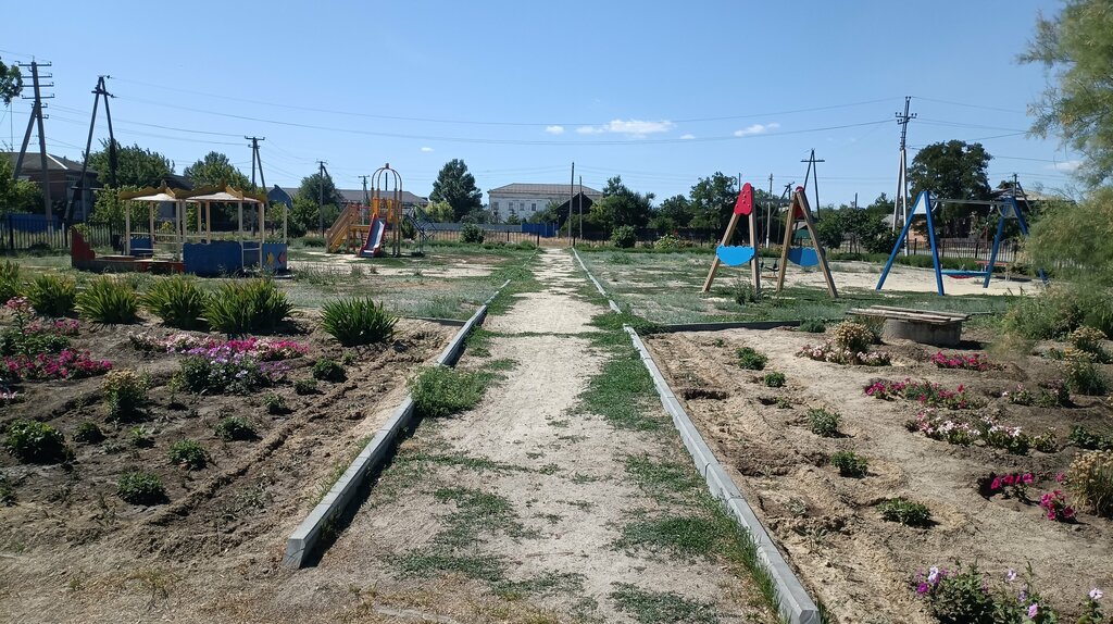 Oyun alanı Playground, Saratovskaya oblastı, foto