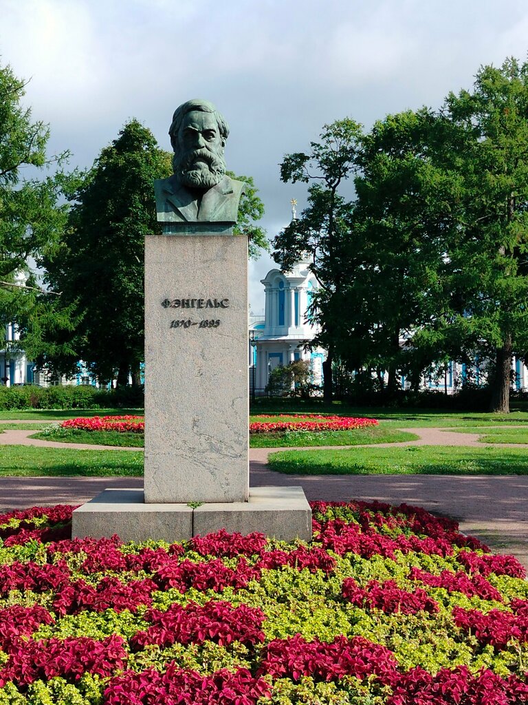 Anıt, heykel Фридрих Энгельс, Saint‑Petersburg, foto
