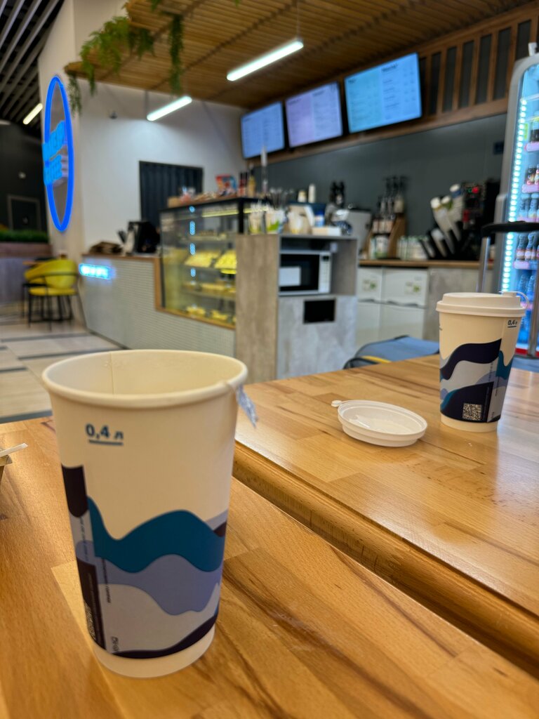 Kahve dükkanları Wake Up Coffee, Sakhalinsk, foto