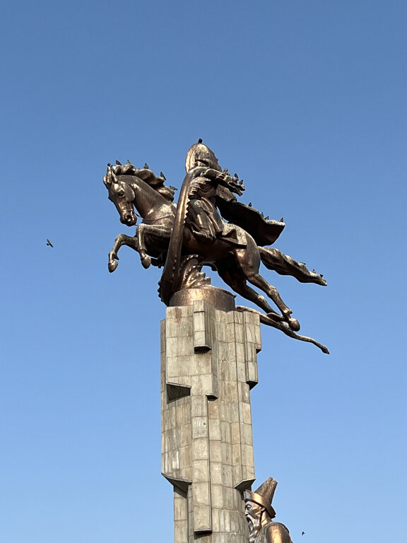 Anıt, heykel Manas Heykeli, Bişkek, foto