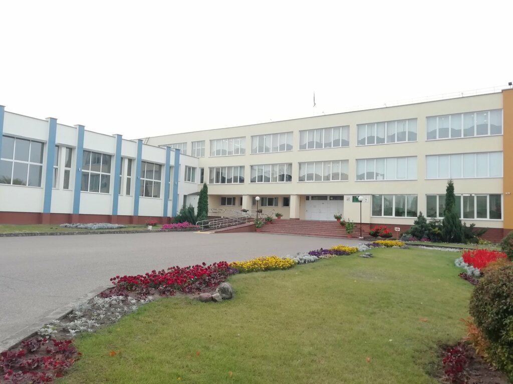 Fen lisesi, sosyal bilimler lisesi Gimnaziya g Smorgoni Guo, Smarhon, foto