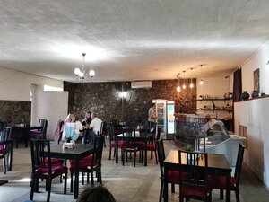 Lago-Naki (ulitsa Mira No:29А, posyolok Kamennomostskiy), kafe  Adıge Cumhuriyeti'nden