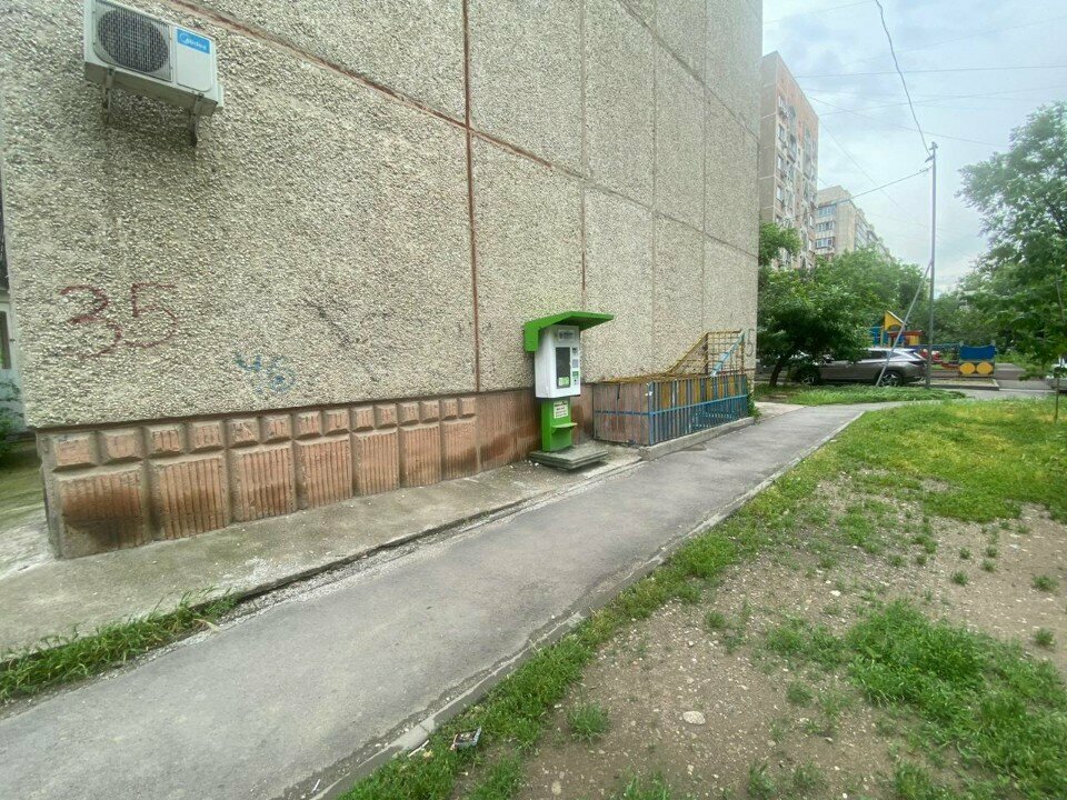 Su otomatı Zhivaia voda, Almatı, foto