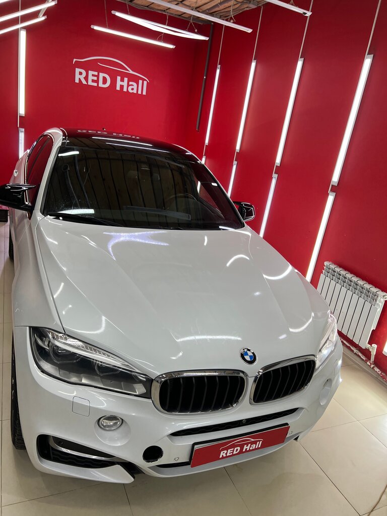 Araç camlarının renklendirilmesi Red Hall, Naberejniye Çelny (Yar Çallı), foto