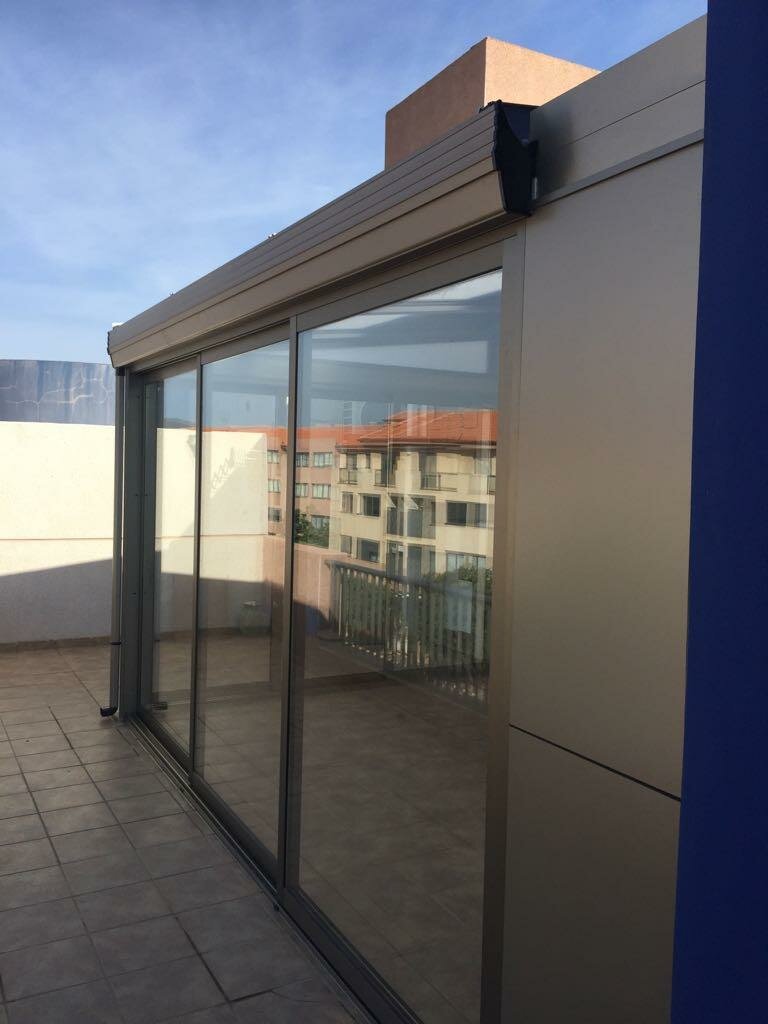 i̇ç mimarlık firmaları Persinova Decoración Persianas Y Ventanas De Pvc, Kanarya Adaları, foto