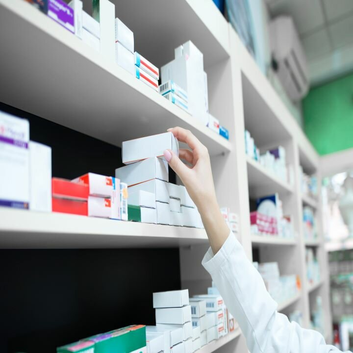 Kozmetik ve parfümeri mağazaları Farmacia Ceballos, Rosario, foto
