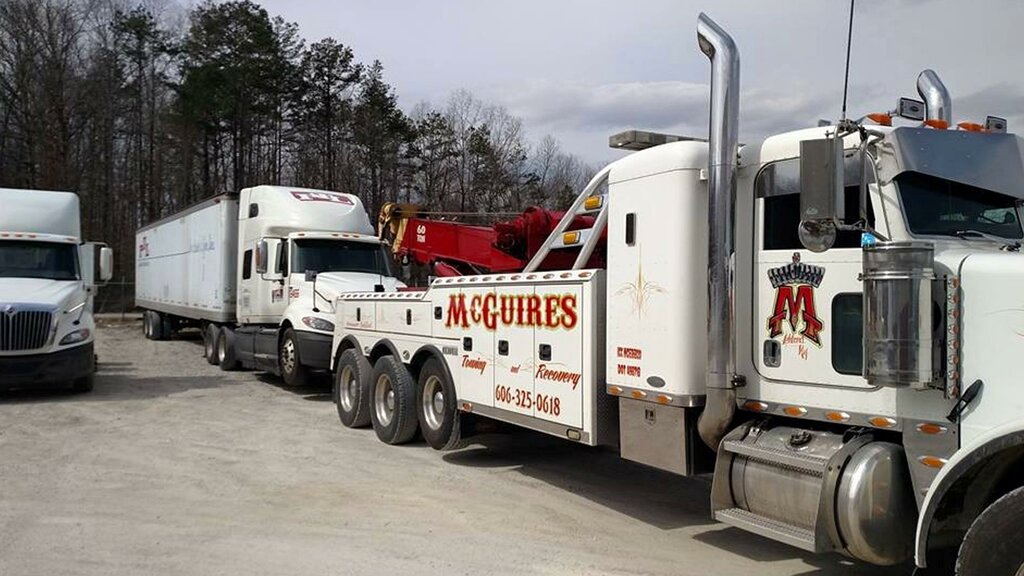 Araç römorkları McGuire's Towing & Recovery, Kentucky, foto