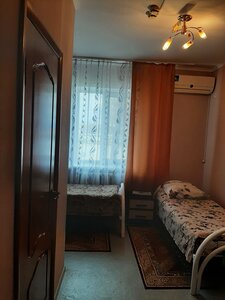 Кристалл (ulitsa 60 let SSSR No:49, posyolok Pervomayskiy), otel  Orenburgskaya oblastından