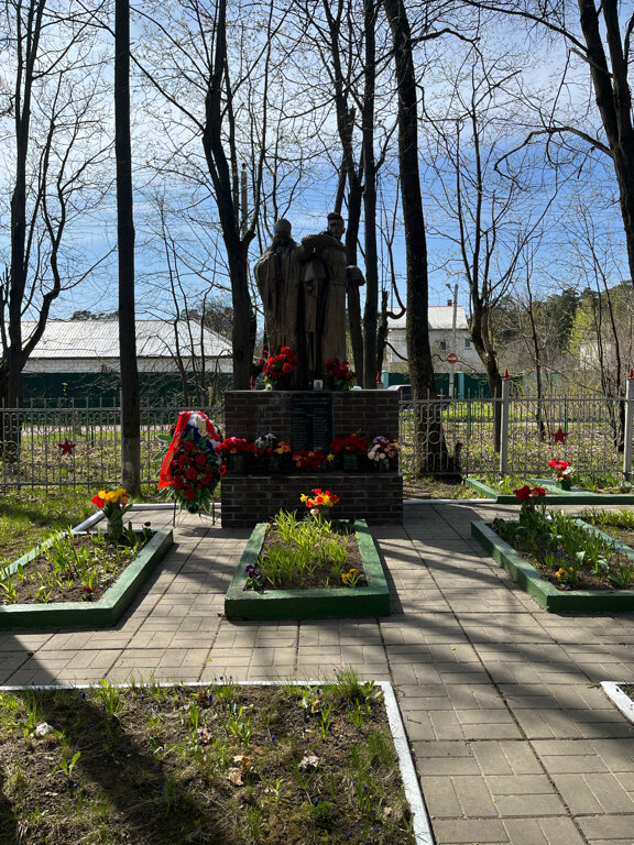 Anıt, heykel Братская могила советских воинов, Moskova ve Moskovskaya oblastı, foto