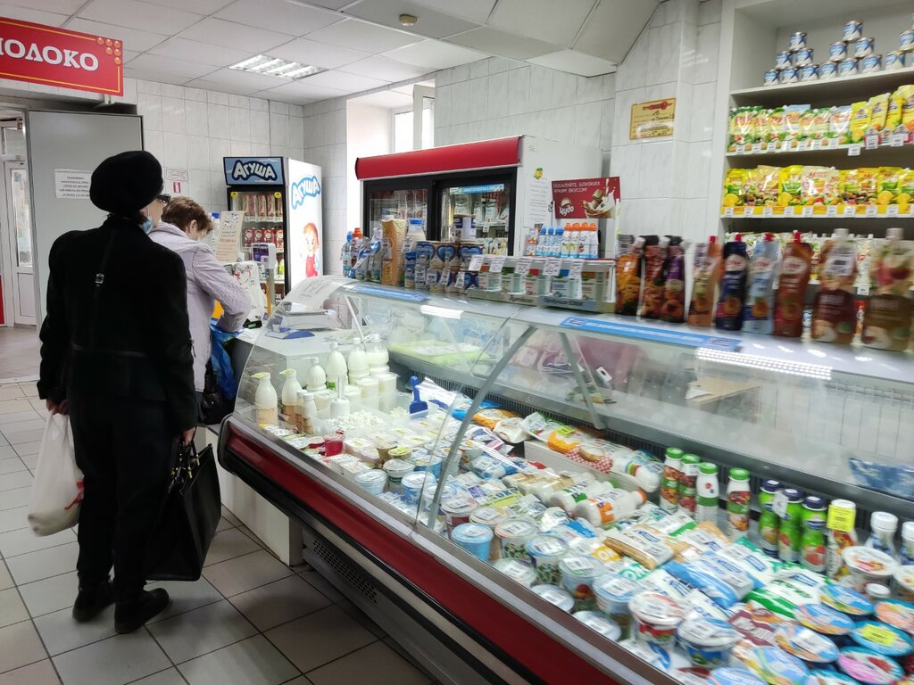 Süt ürünleri satış mağazaları Syrovarnya Pobochino, Omsk, foto