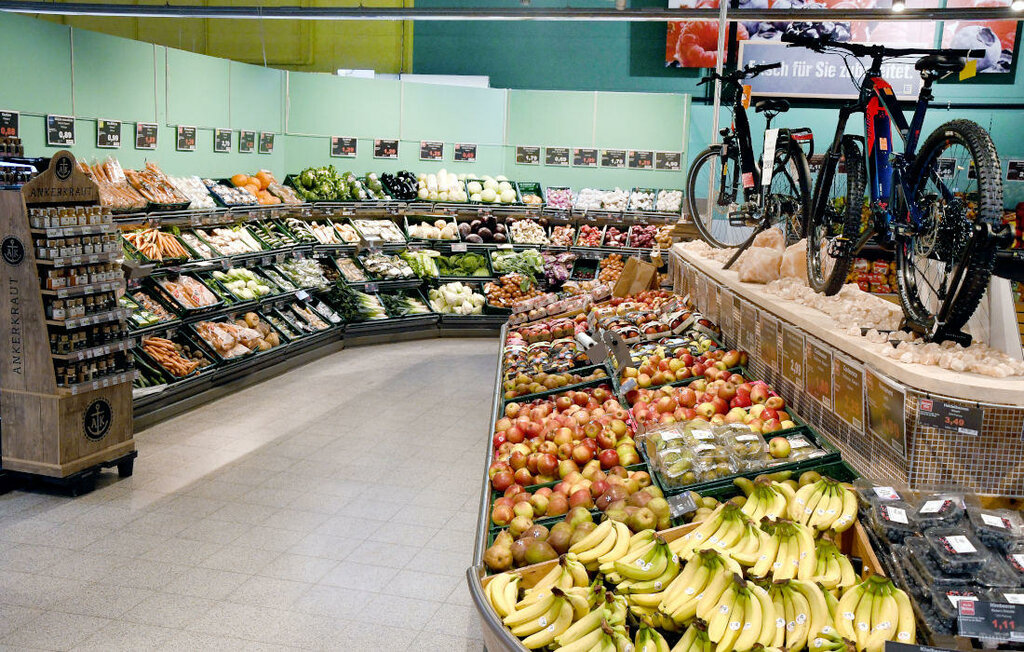 Toptan et ürünleri Edeka Center Döring in Wittmund, Wittmund, foto