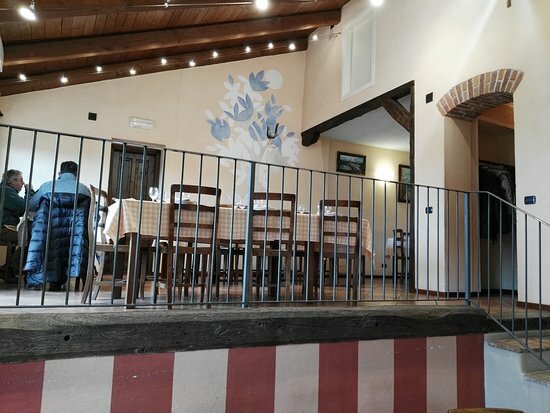 Restoran Ristorante La Mezzaluna, Piyemonte, foto