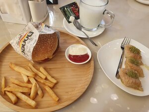 Doner Park (Ótepov kóshesi No:33/2, Oskemen), kafe  Öskemen'den (Ust‑Kamenogorsk'tan)