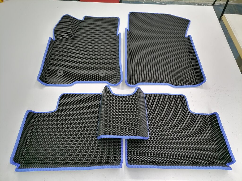 Oto döşeme Eva, Izhevsk, foto