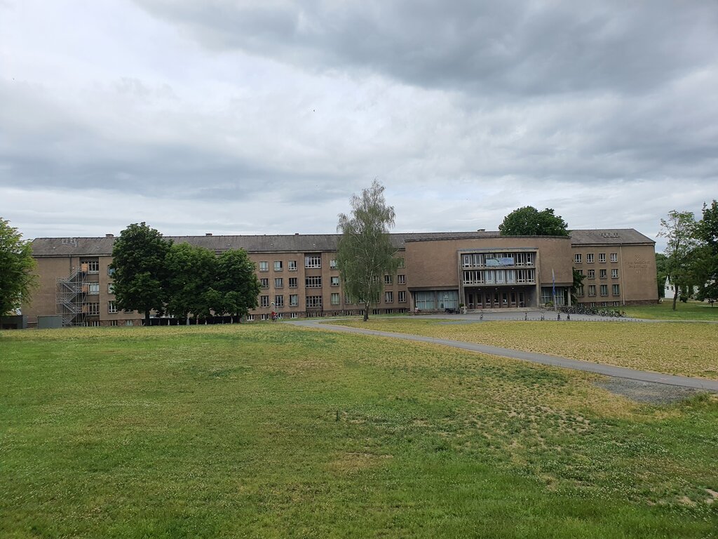 Üniversiteler Clemens-Winkler-Bau, Freiberg, foto