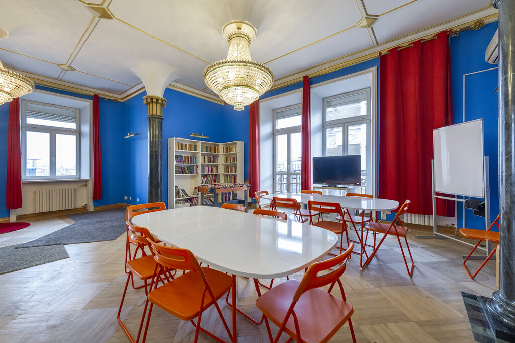 Özel okul Vzlyotnaya polosa, Moskova, foto