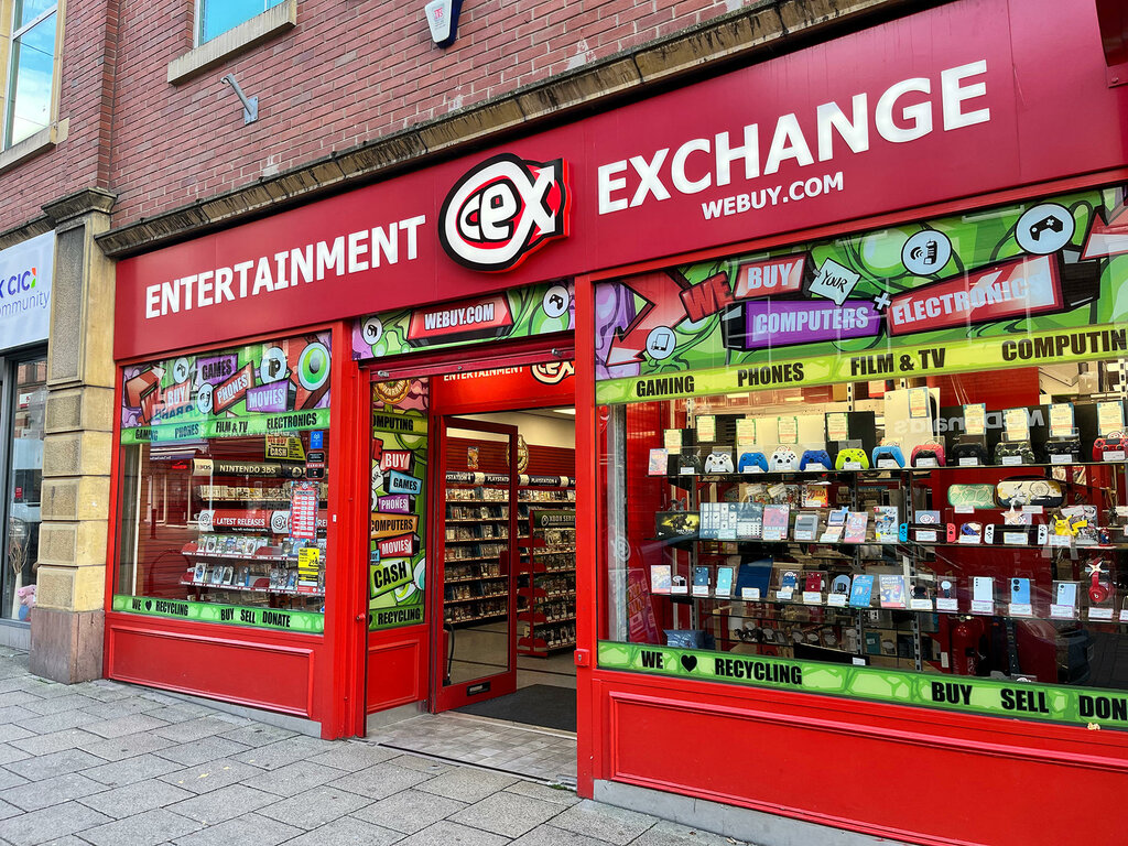 Cep telefonu ve aksesuarları satış mağazaları CeX, Preston, foto