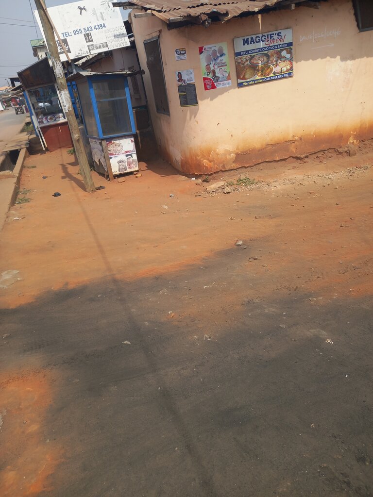 Fast food Maggies Special, Akra, foto