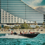 JoJo Leisure Yachts & Boats (Bay View Tower, Business Bay, Dubai), yat kulüpleri  Dubai'den