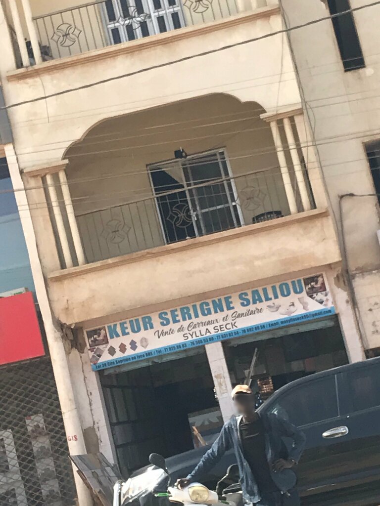 Banyo ve klozet mağazaları Keur Serigne Saliou Vente Carreaux Et Sanitaires, Dakar, foto