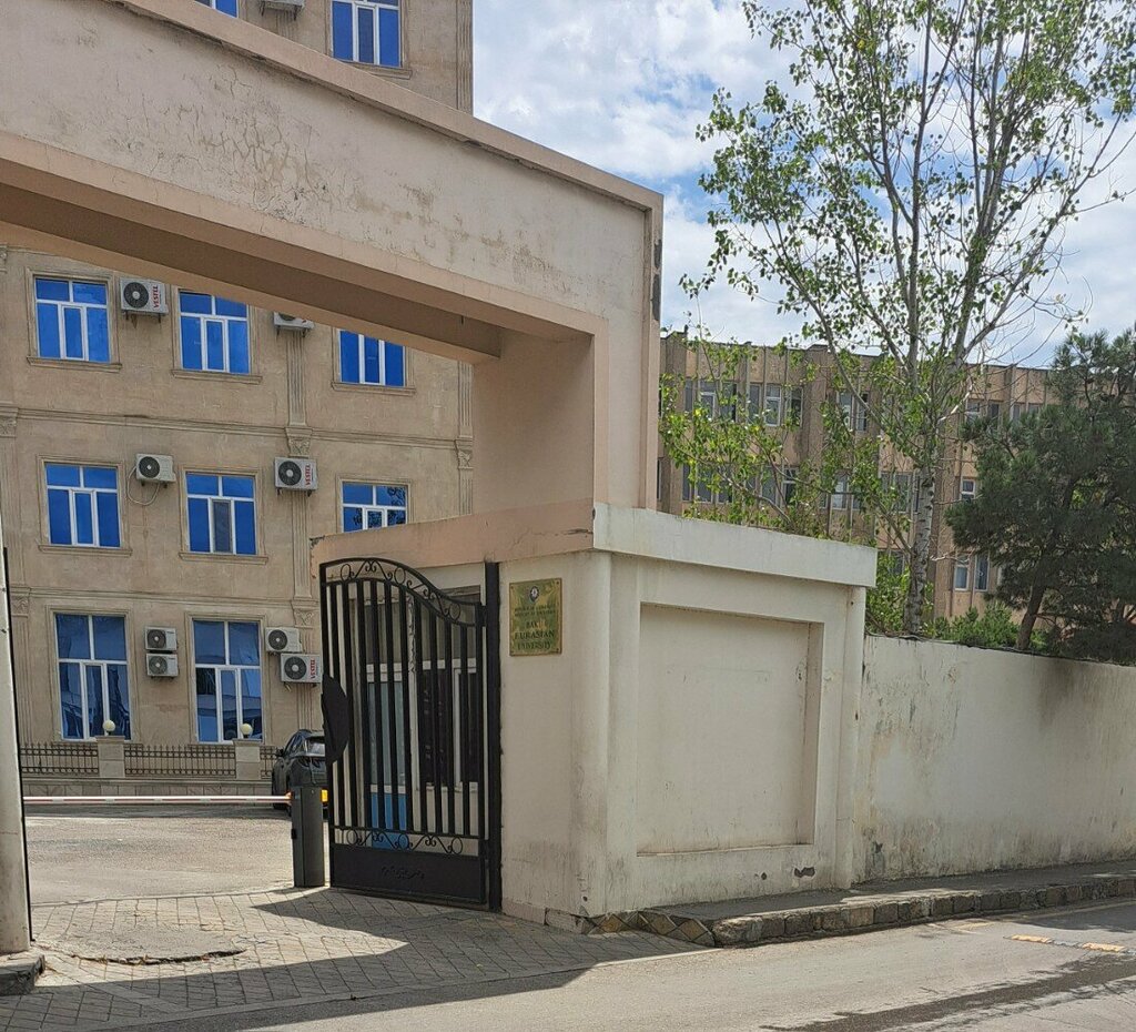 Yüksekokul Baku Eurasian College, Bakü, foto