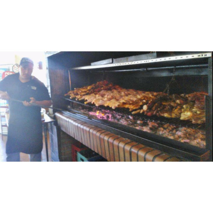 Restoran Rotisería El Fogón, Comodoro Rivadavia, foto