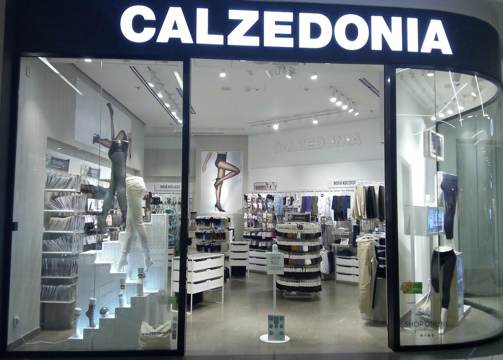 Giyim mağazası Calzedonia, Hradec Kralove, foto