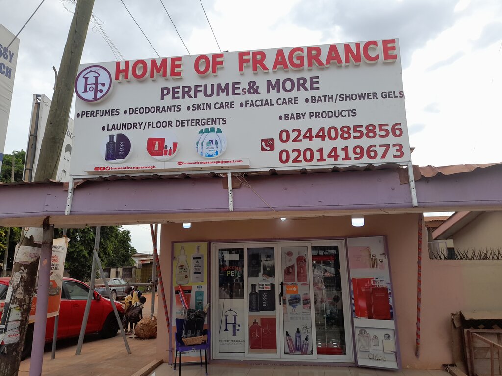 Kozmetik ve parfümeri mağazaları Home of Fragrance Perfumes & More, Dünya, foto