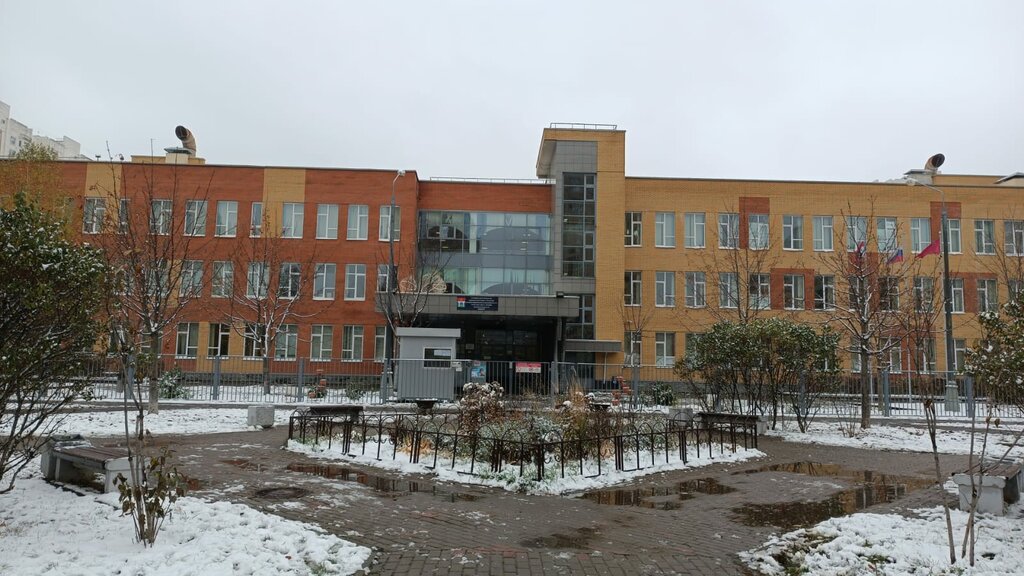 Ortaokul Lyceum No. 34, Building No. 3, Mytişçi, foto
